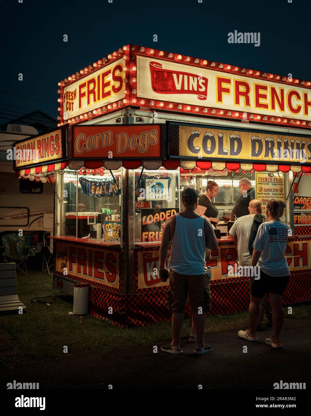 French fries stand Banque de photographies et d’images à haute ...