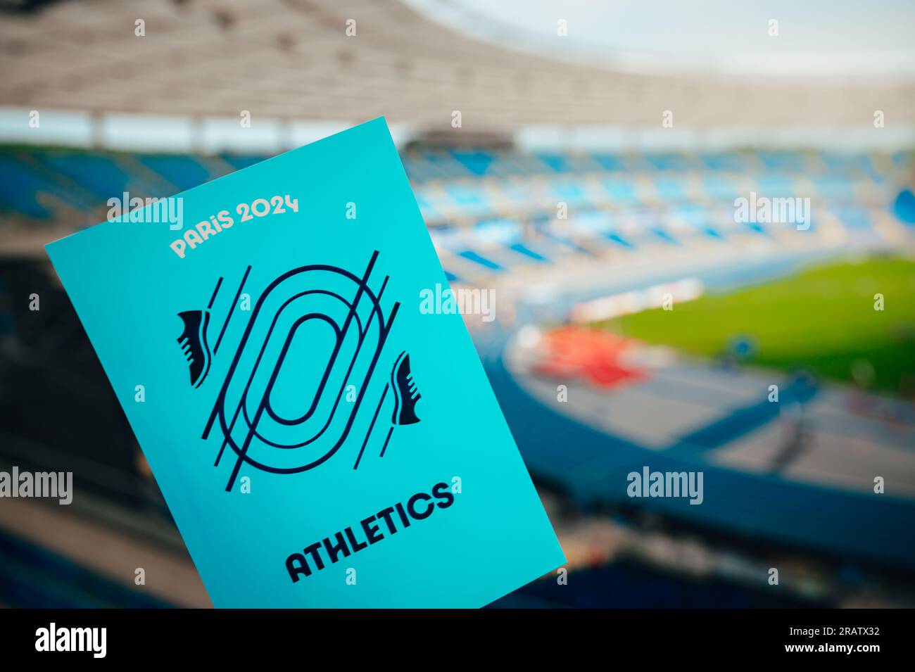 Relais de la flamme olympique 2024 Banque de photographies et d’images à haute résolution - Alamy