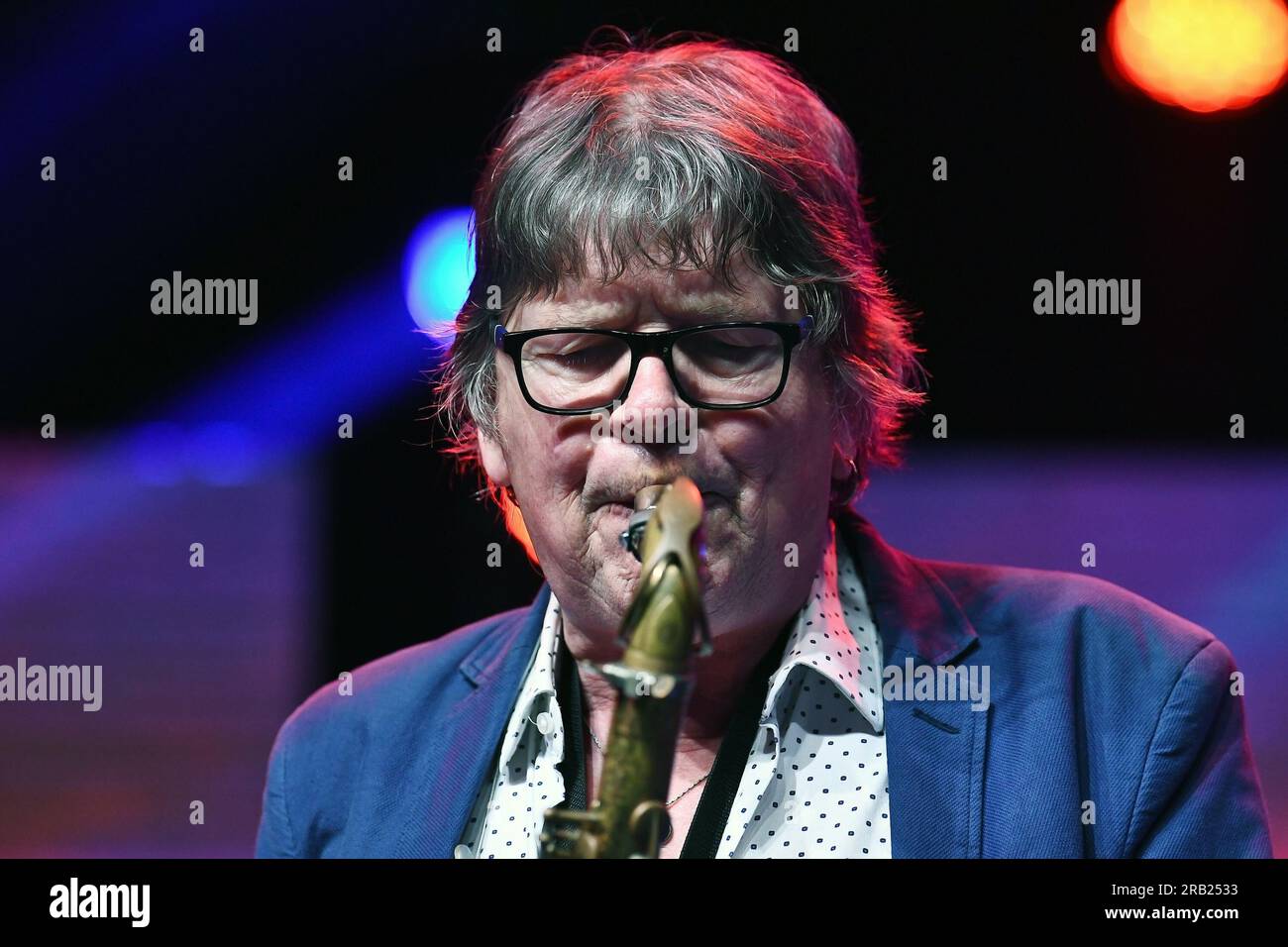 Le saxophoniste mel collins Banque de photographies et d’images à haute ...