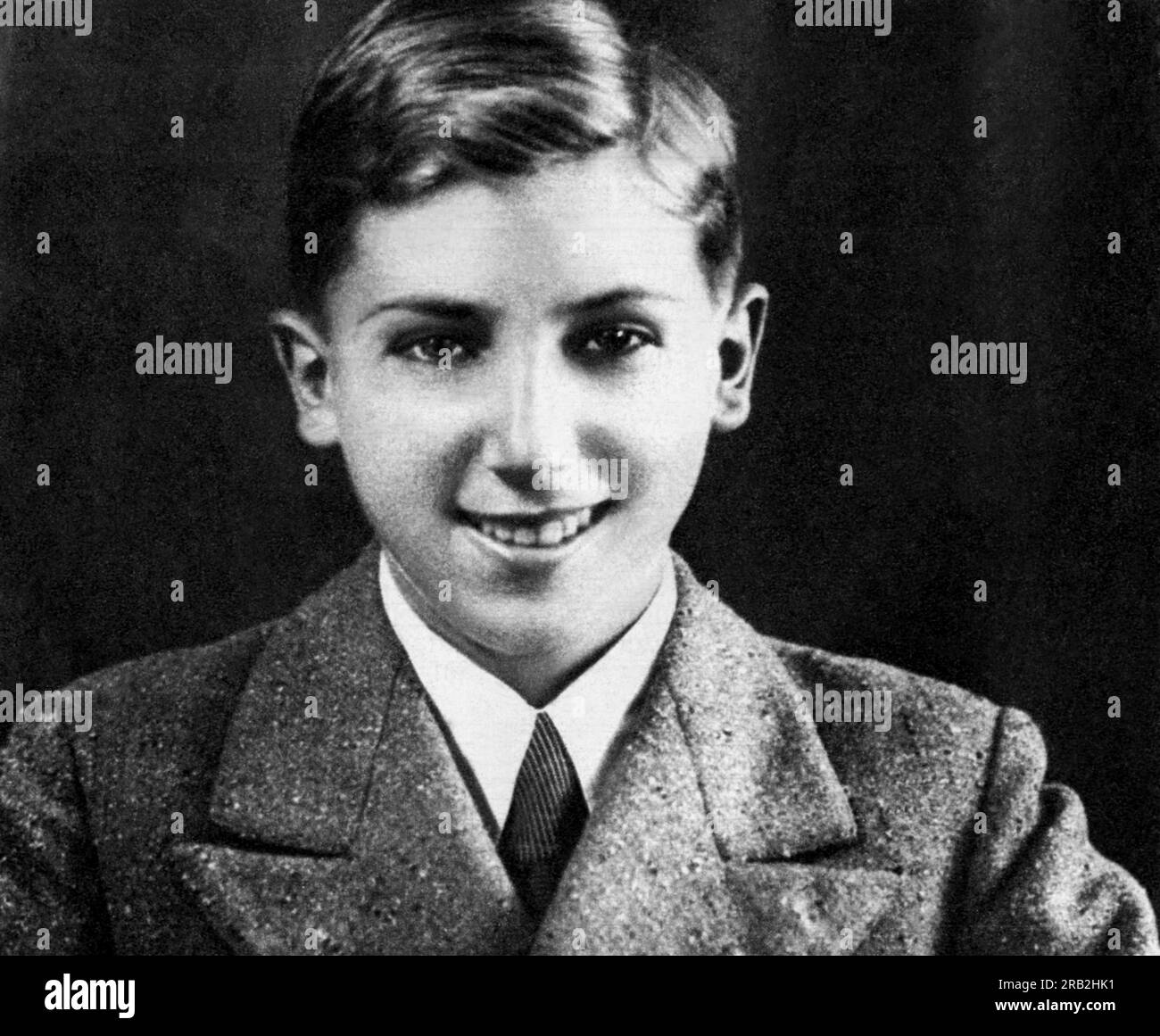 1935 CA , Torino , ITALIE : la personnalité de la télévision italienne ...