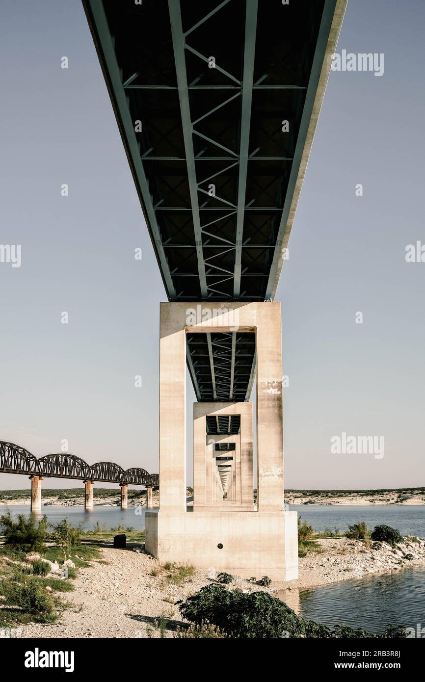 Truss bridges Banque de photographies et d’images à haute résolution ...