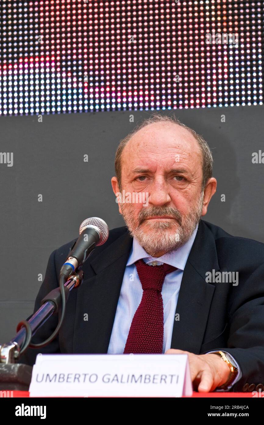 Umberto galimberti Banque de photographies et d’images à haute ...
