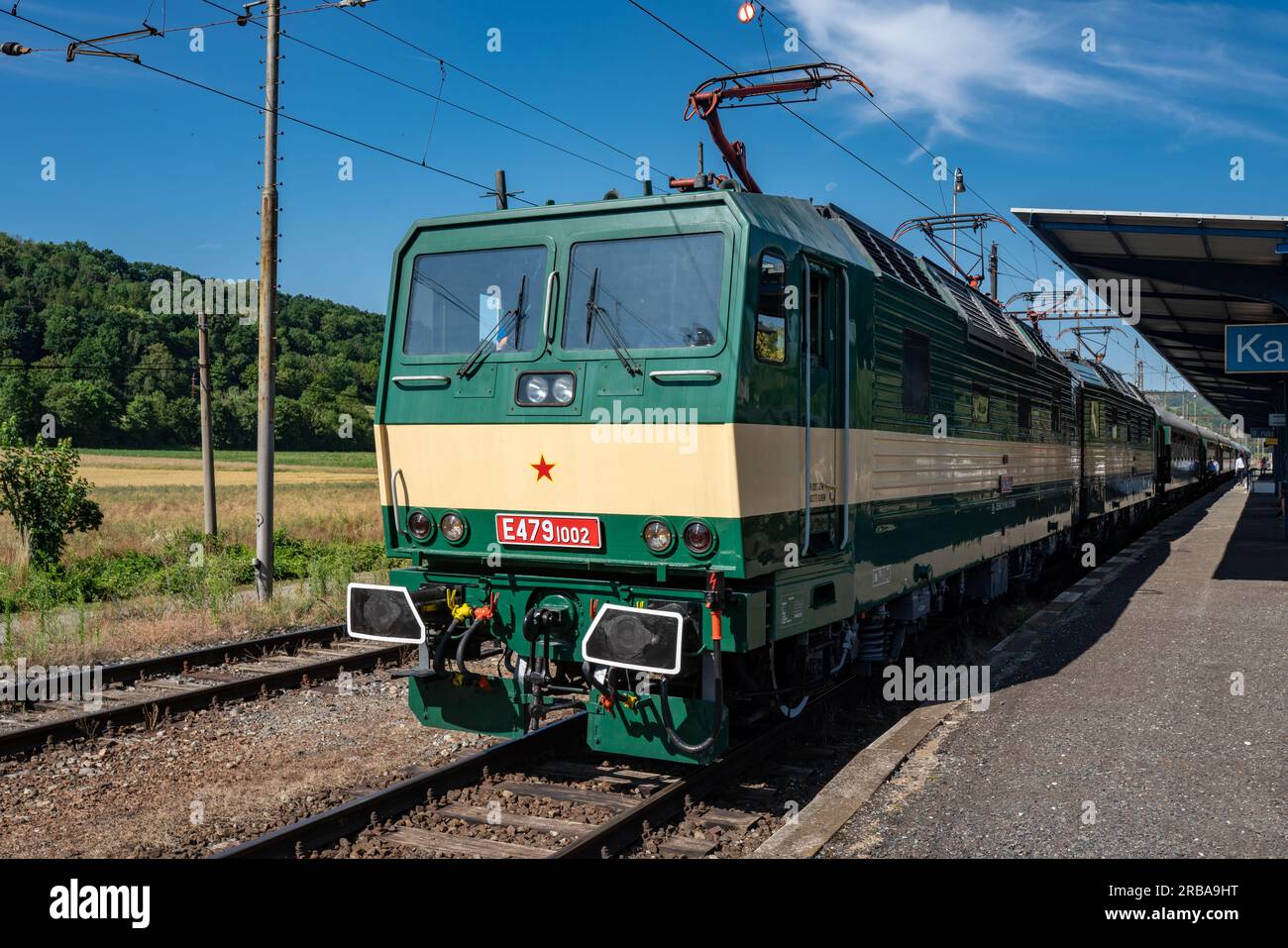 Skoda electric locomotive station train Banque de photographies et d ...