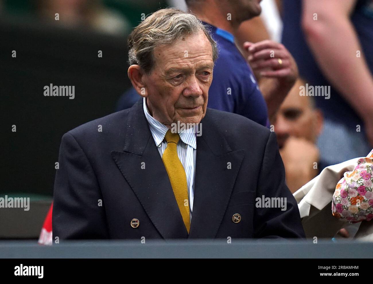 Le grand-père de Katie Boulter, Brian, regarde son match contre Elena ...