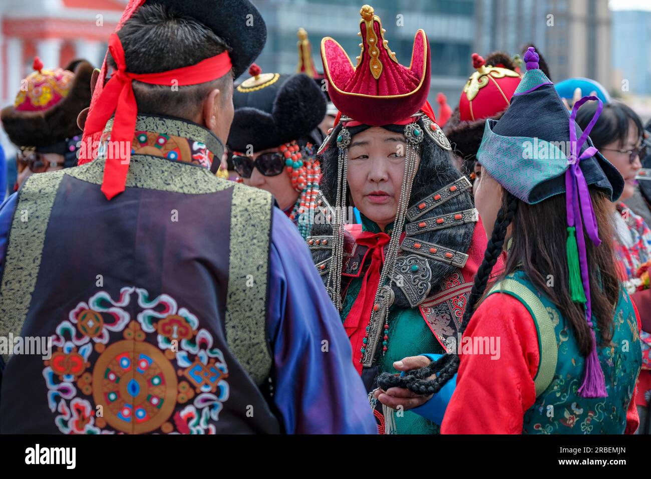 Mongolian women in traditional costume Banque de photographies et d ...
