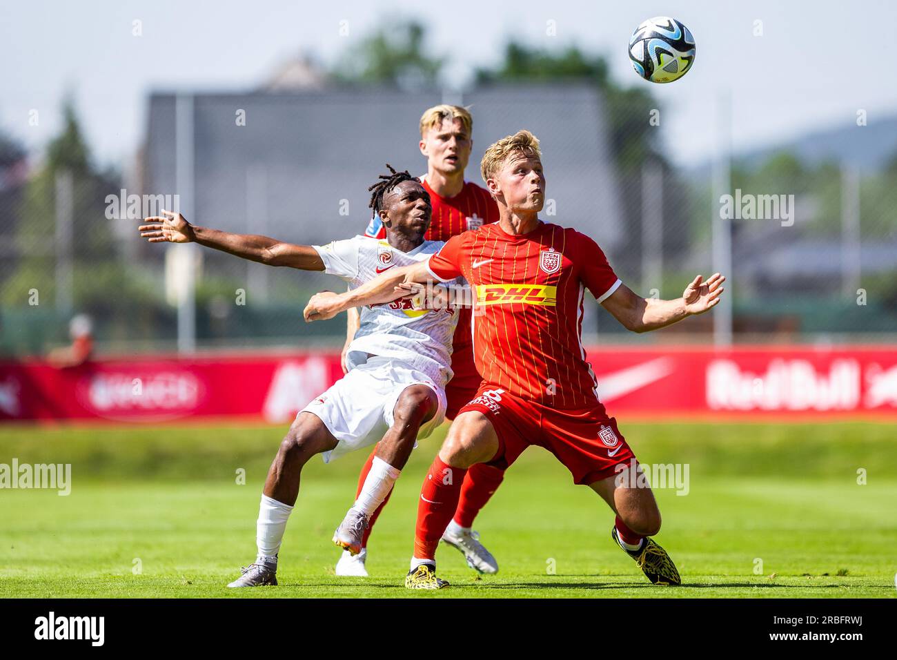 Fc red bull salzbourg fc nordsjaelland Banque de photographies et d ...