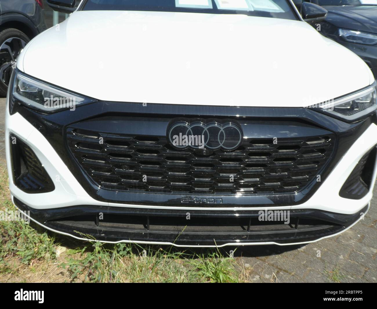 Tron logo Banque de photographies et d’images à haute résolution - Alamy