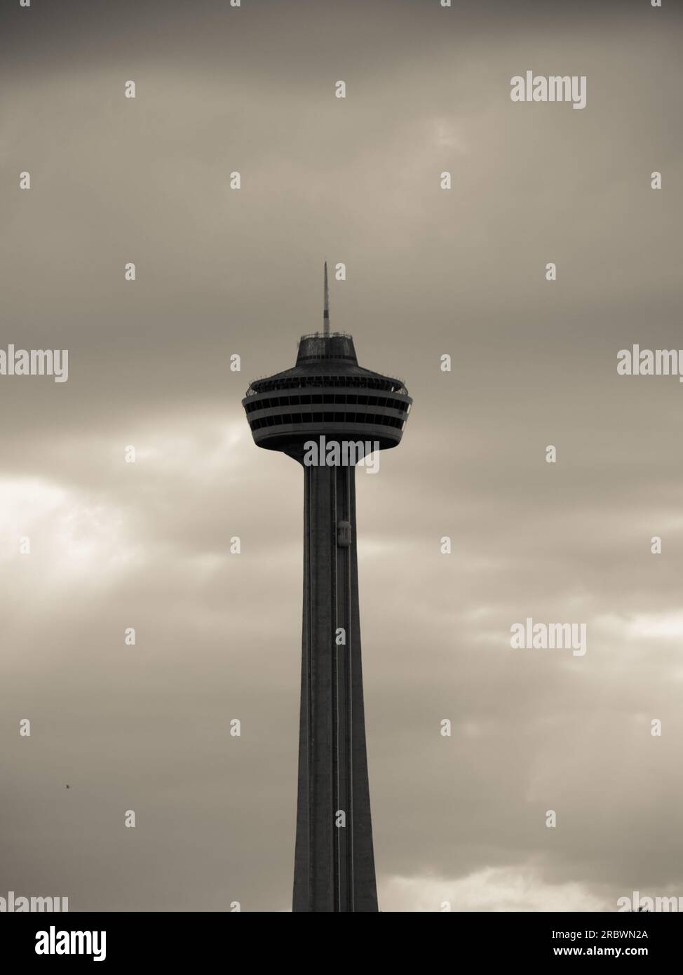 Skylon tower restaurant Banque de photographies et d’images à haute ...