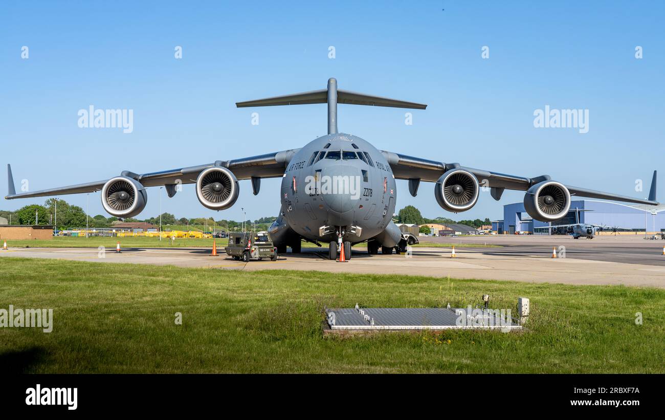 Raf c 17 Banque de photographies et d’images à haute résolution - Alamy