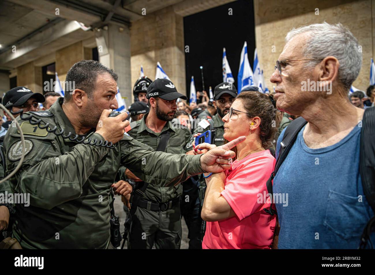 Police des frontières à ben gourion Banque de photographies et d’images à haute résolution - Alamy