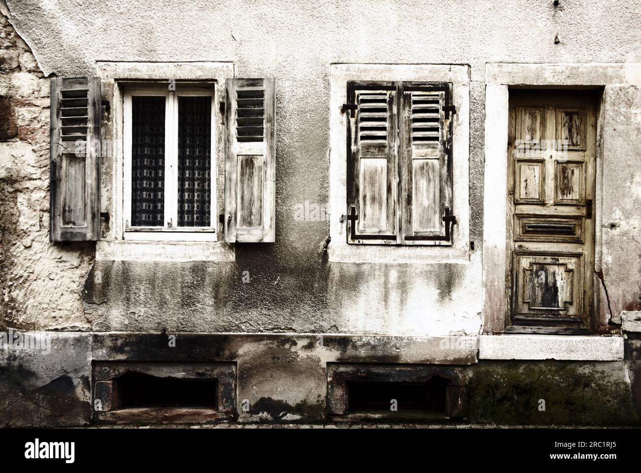 Entrée de cave Banque de photographies et d’images à haute résolution ...