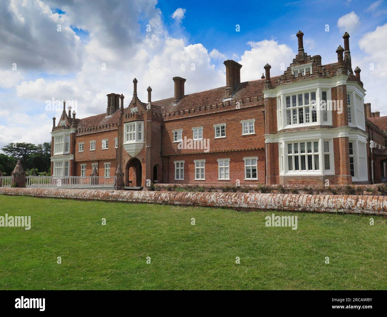 Helmingham hall gardens Banque de photographies et d’images à haute ...