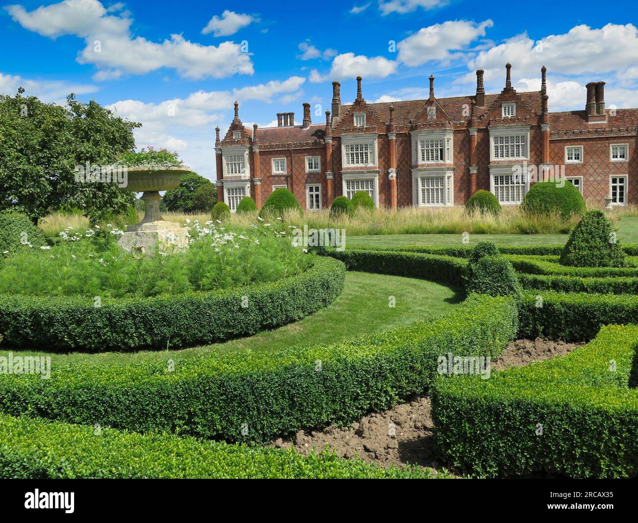 Helmingham hall gardens Banque de photographies et d’images à haute ...