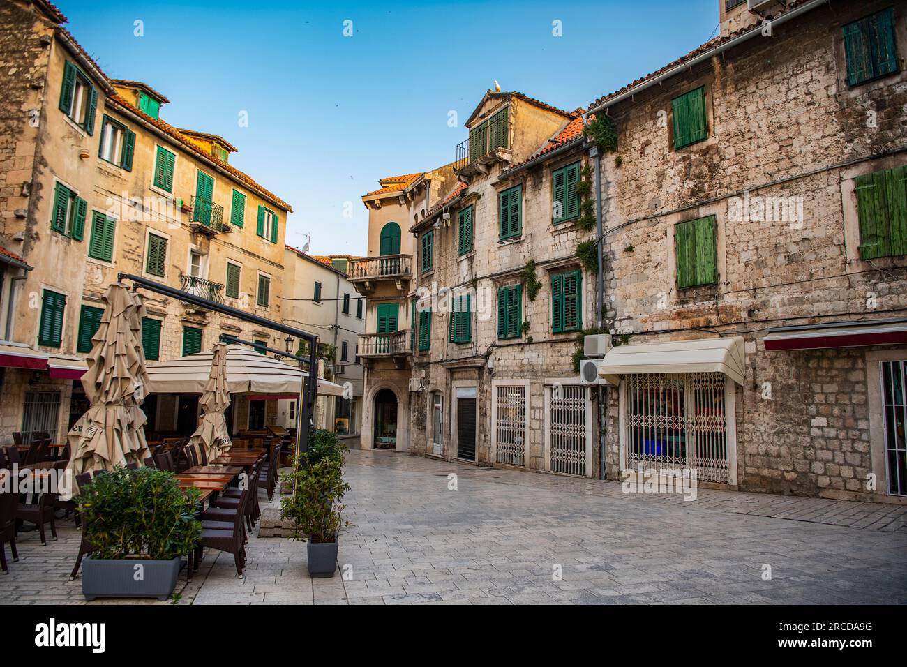 Split sky Banque de photographies et d’images à haute résolution - Alamy