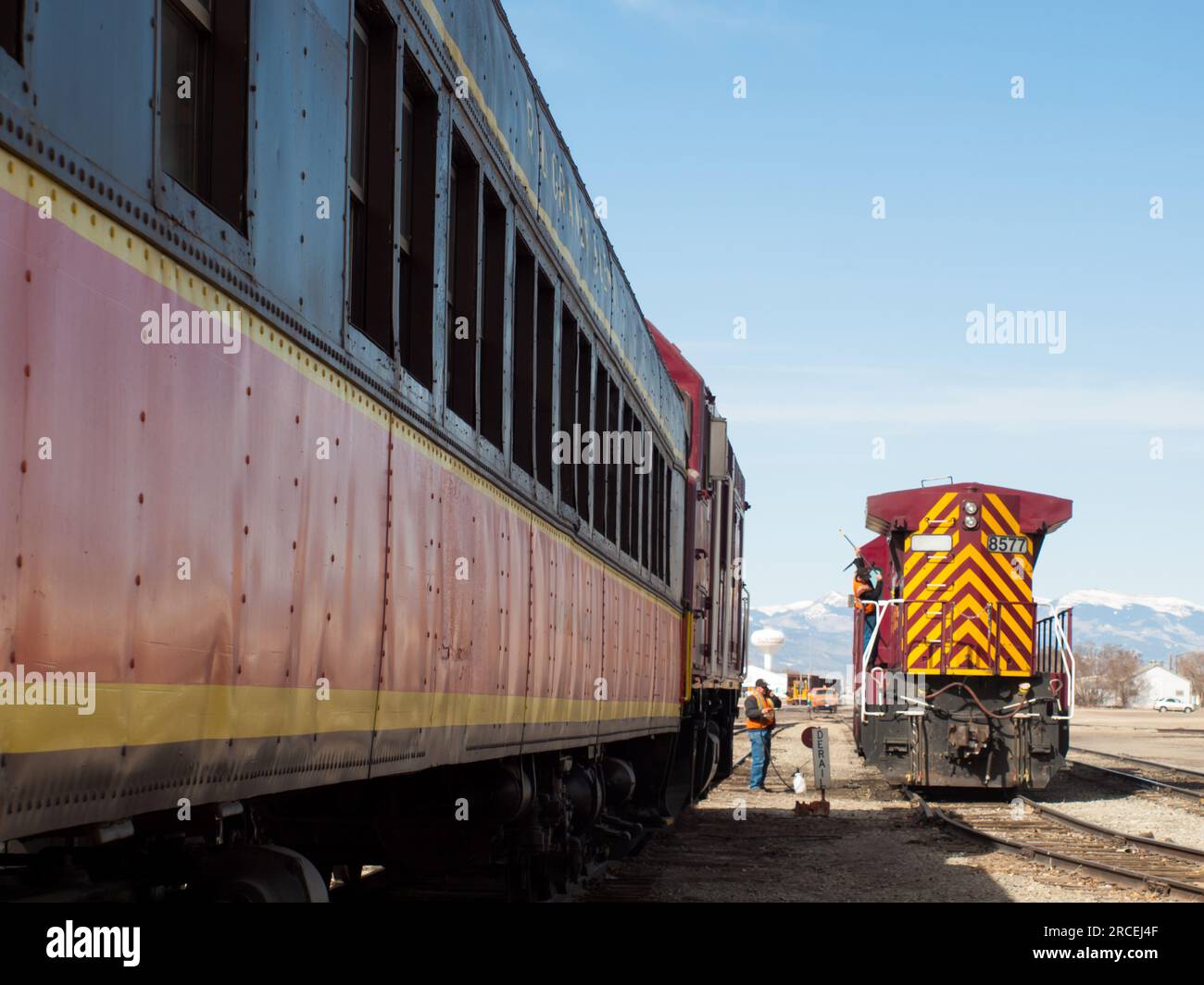 Caboose rio grande jaune Banque de photographies et d’images à haute ...