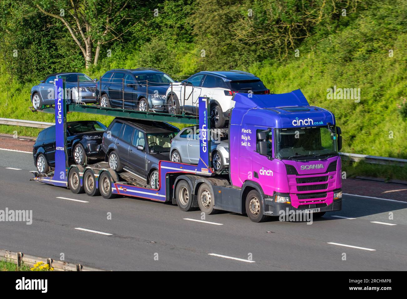 Transporteur de voitures CINCH 6 ; camions de livraison de transport de ...