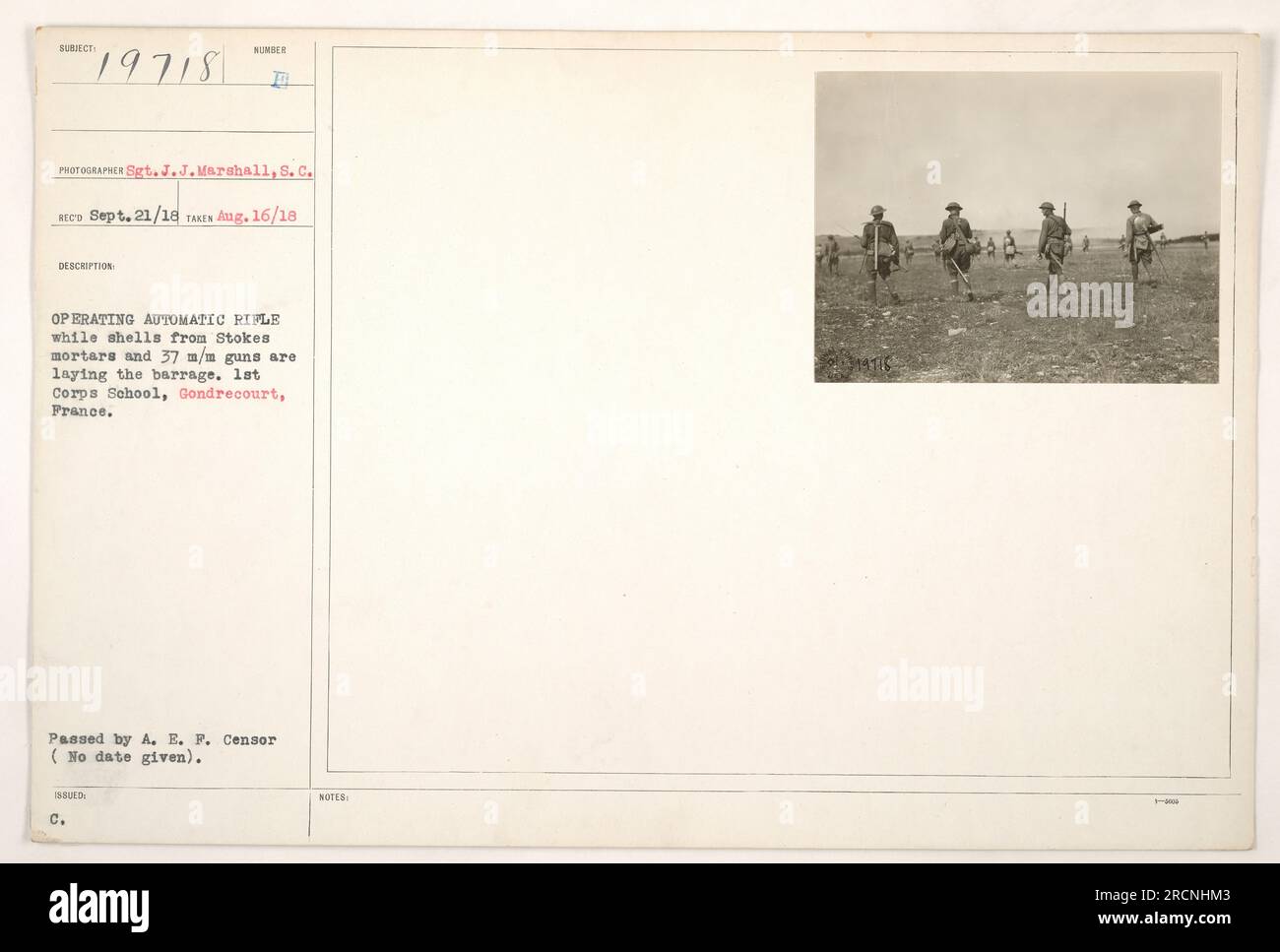 Canons de 37mm Banque de photographies et d’images à haute résolution ...