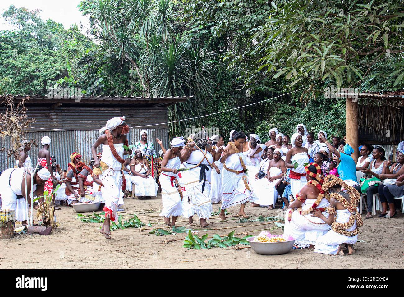 Initiation rite Banque de photographies et d’images à haute résolution ...