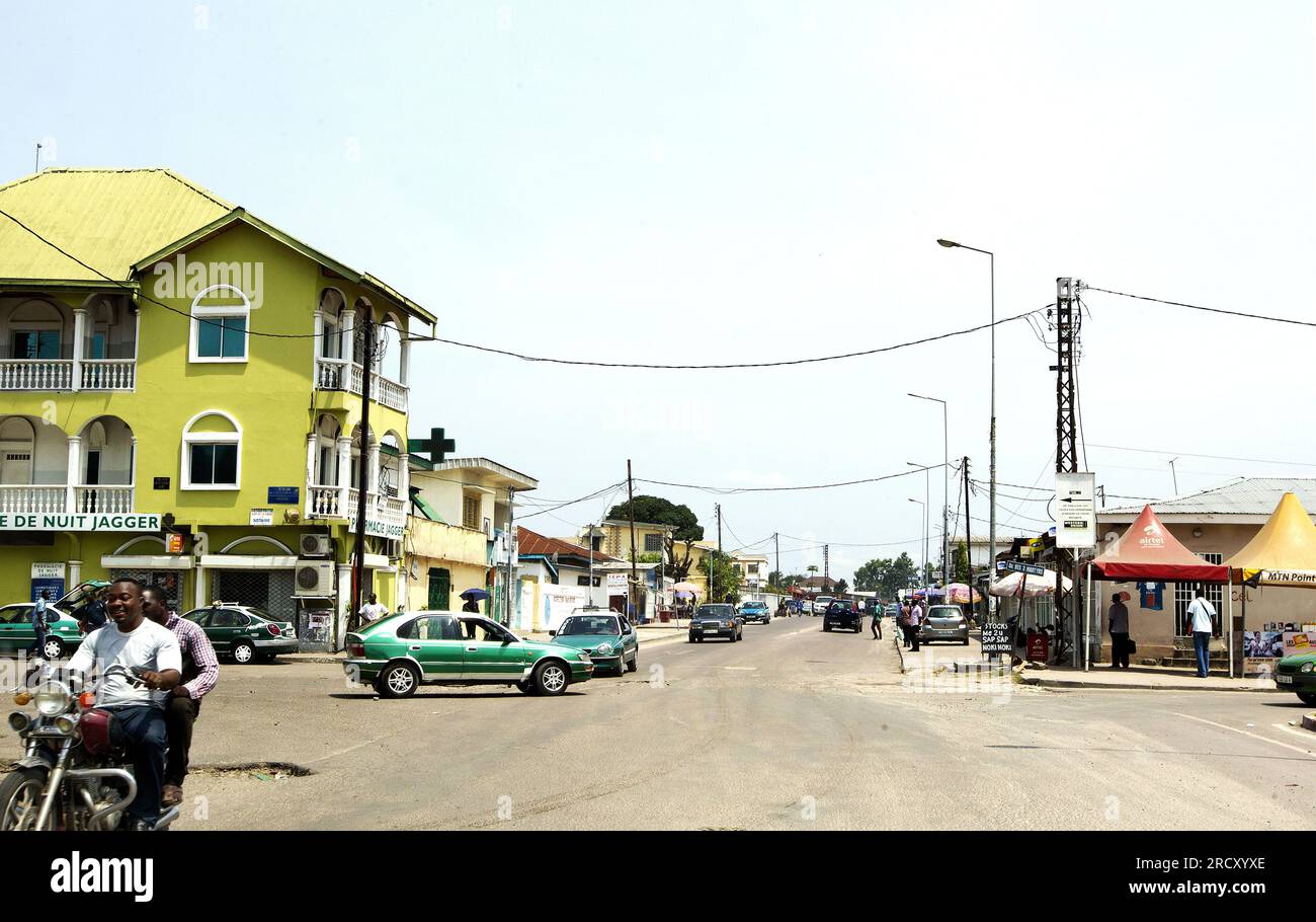 Vue d'une rue de Brazzaville, la capitale du Congo, le 16 février 2018 ...