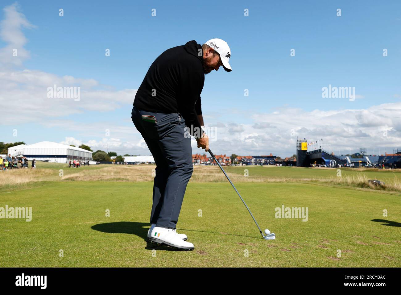 Shane Lowry, de la République d'Irlande, s'éloigne de la 2e place lors ...