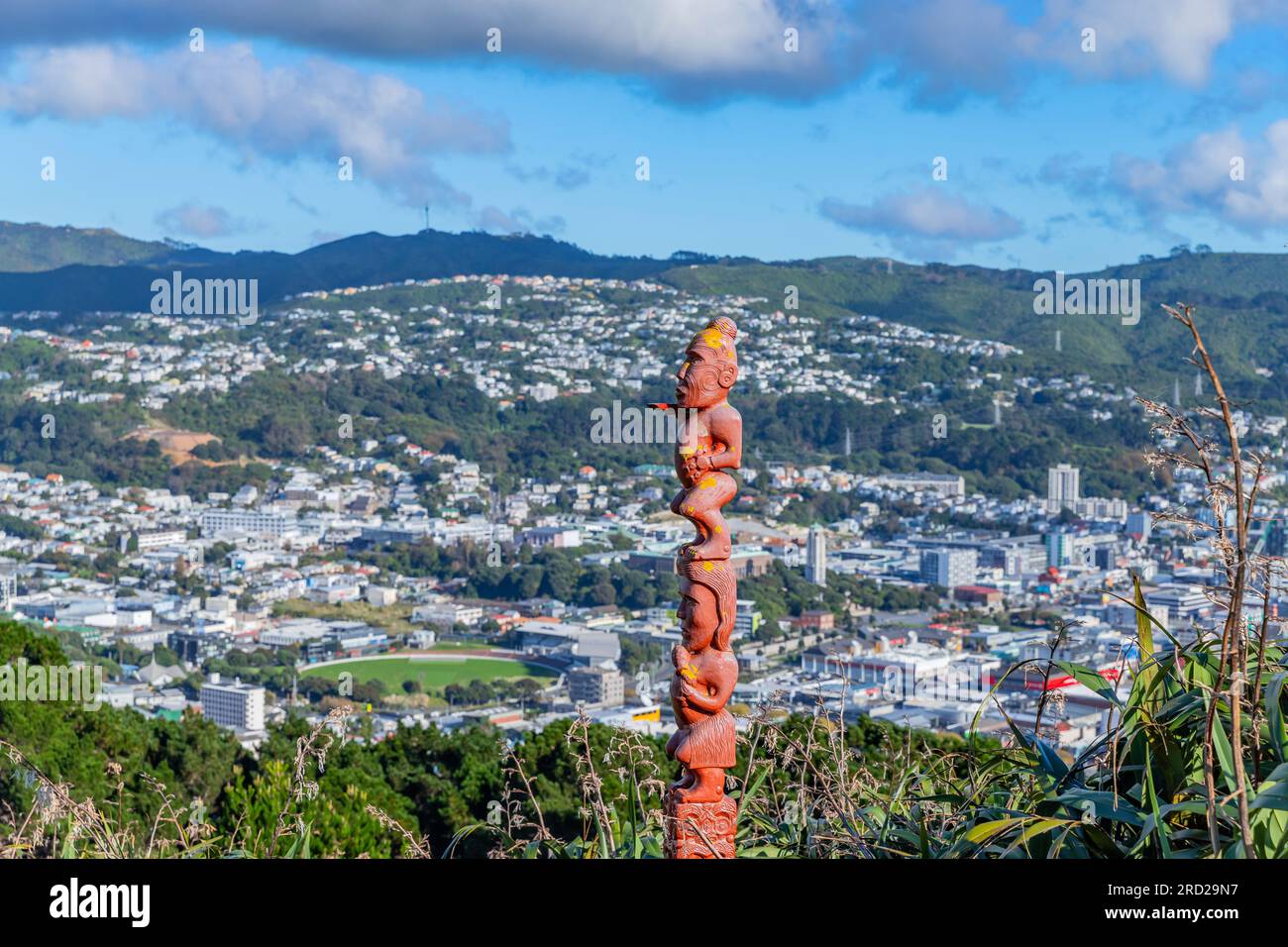 Maori totem pole Banque de photographies et d’images à haute résolution ...