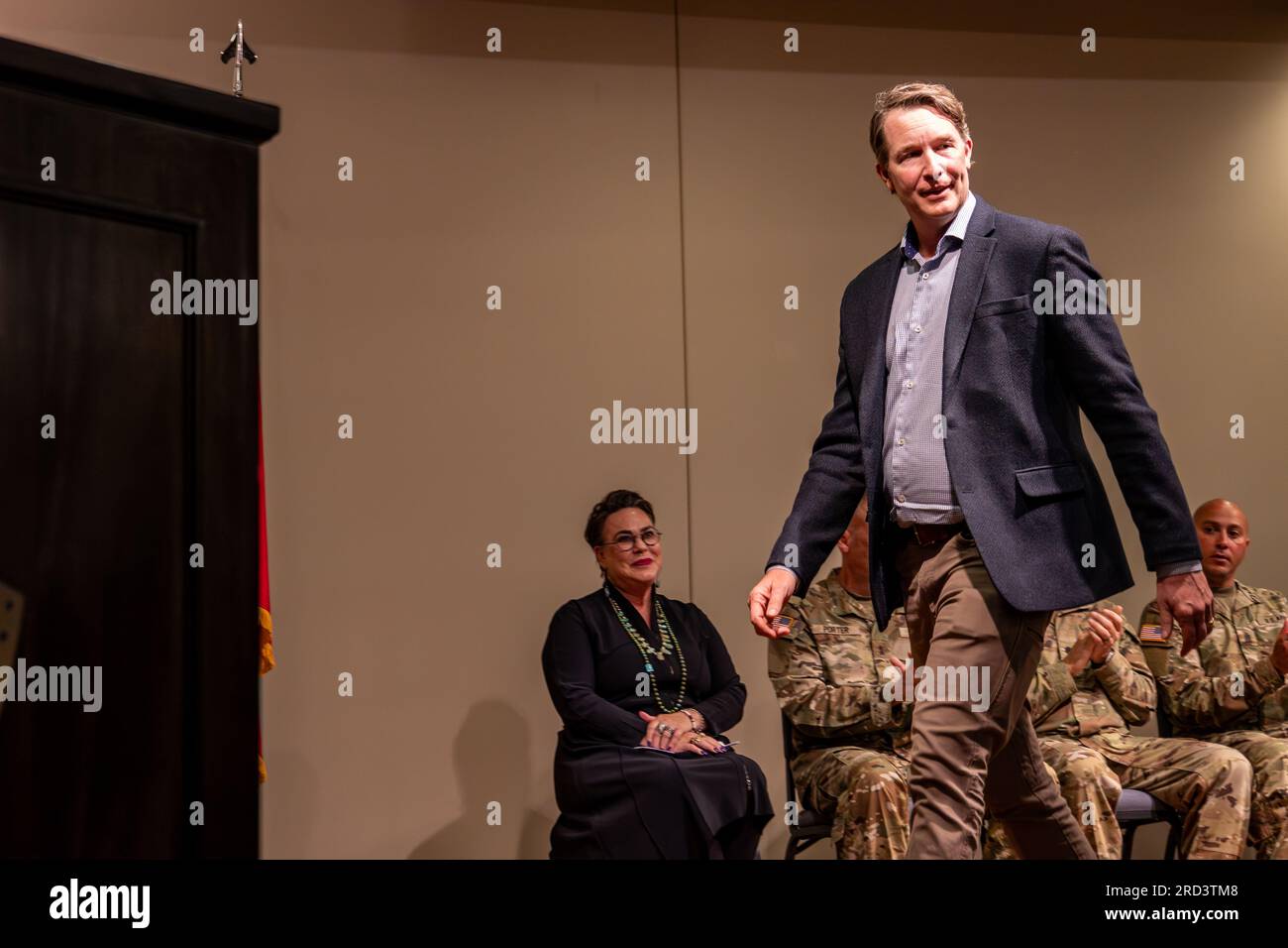 Brett Baker, vice-président exécutif des matériaux et des opérations de ...