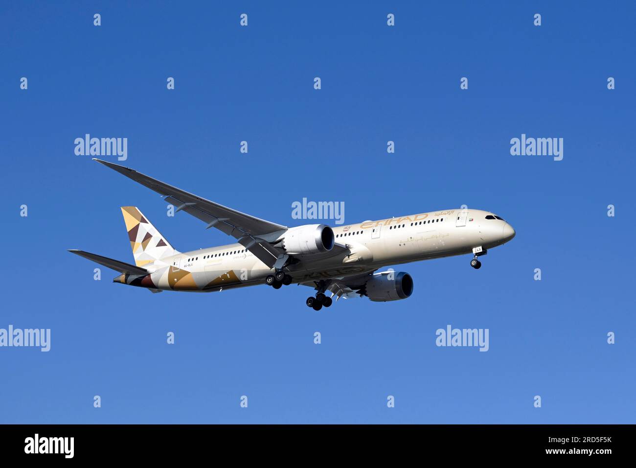 Etihad airways boeing 787 Banque de photographies et d’images à haute ...
