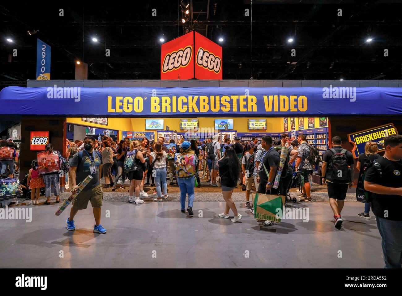 IMAGE DISTRIBUTED FOR THE LEGO GROUP - The LEGO Group debuts LEGO ...