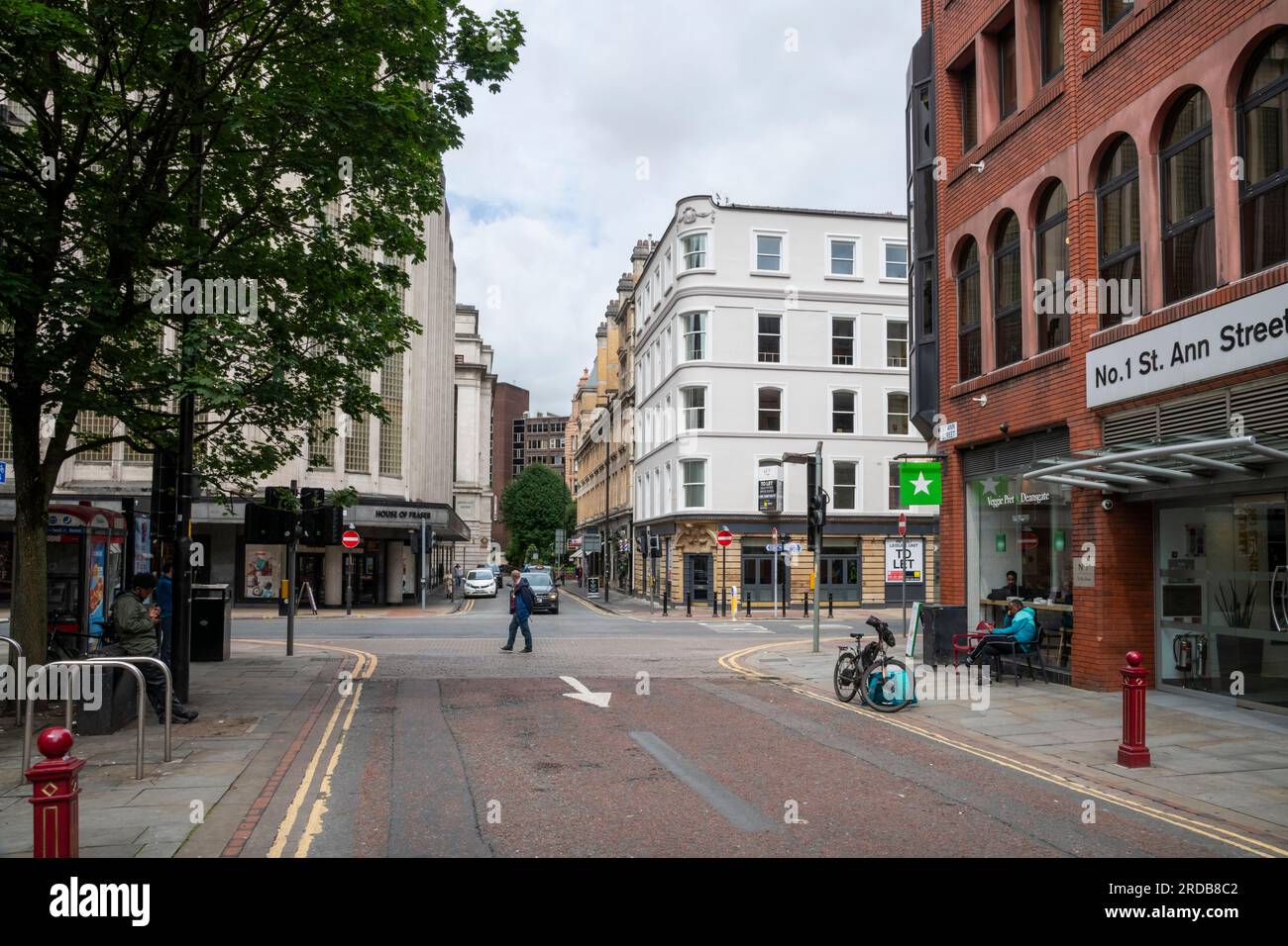 Scène de rue manchester centre ville Banque de photographies et d ...