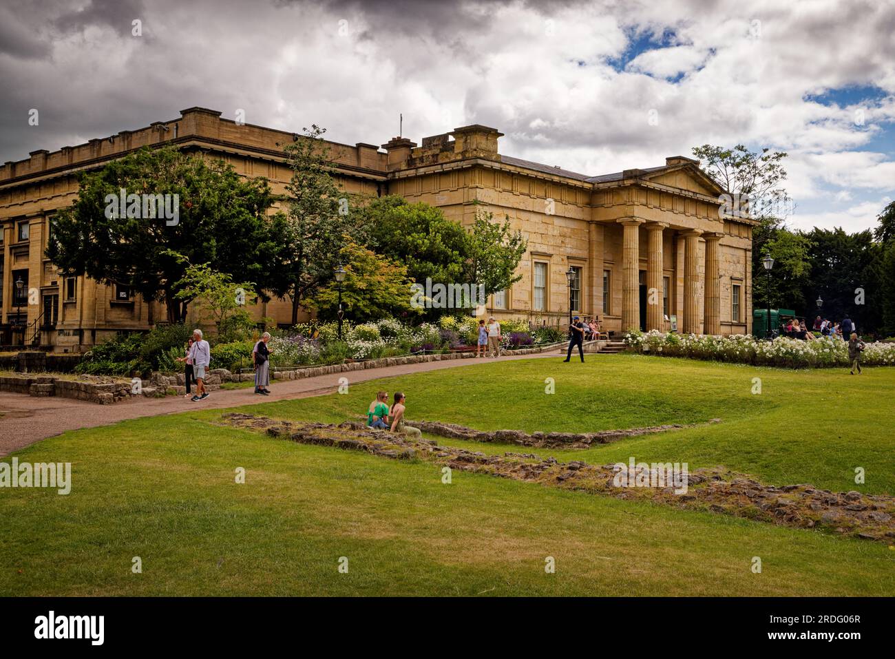 Yorkshire museum Banque de photographies et d’images à haute résolution ...