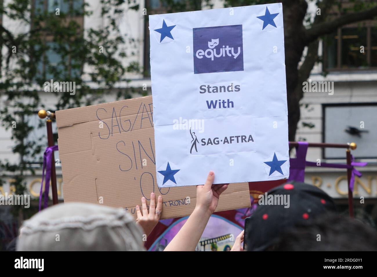 Hayley atwell et brian cox Banque de photographies et d’images à haute ...