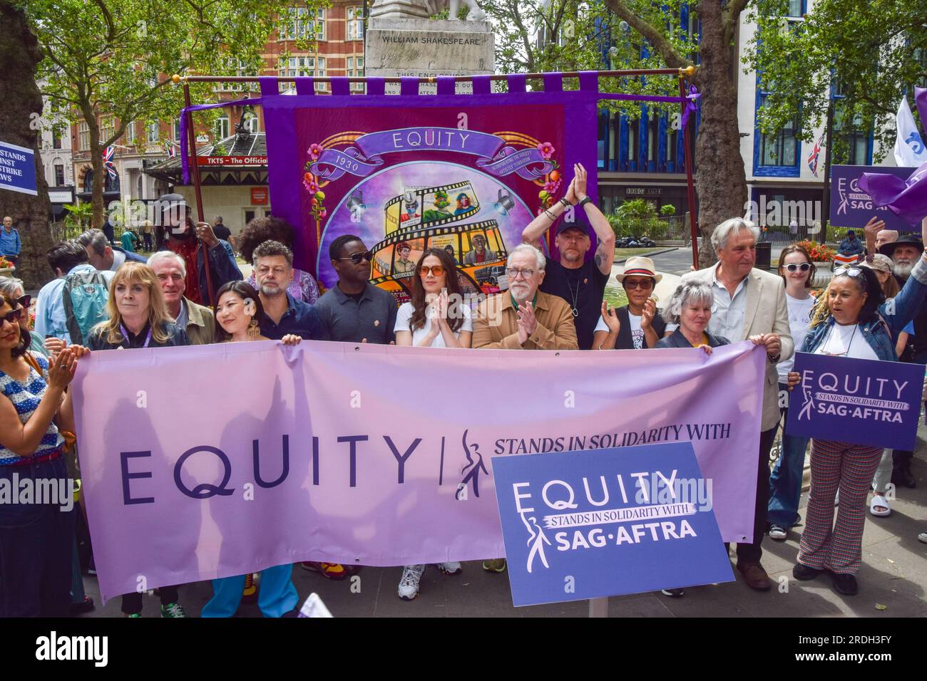 Hayley atwell et brian cox Banque de photographies et d’images à haute ...