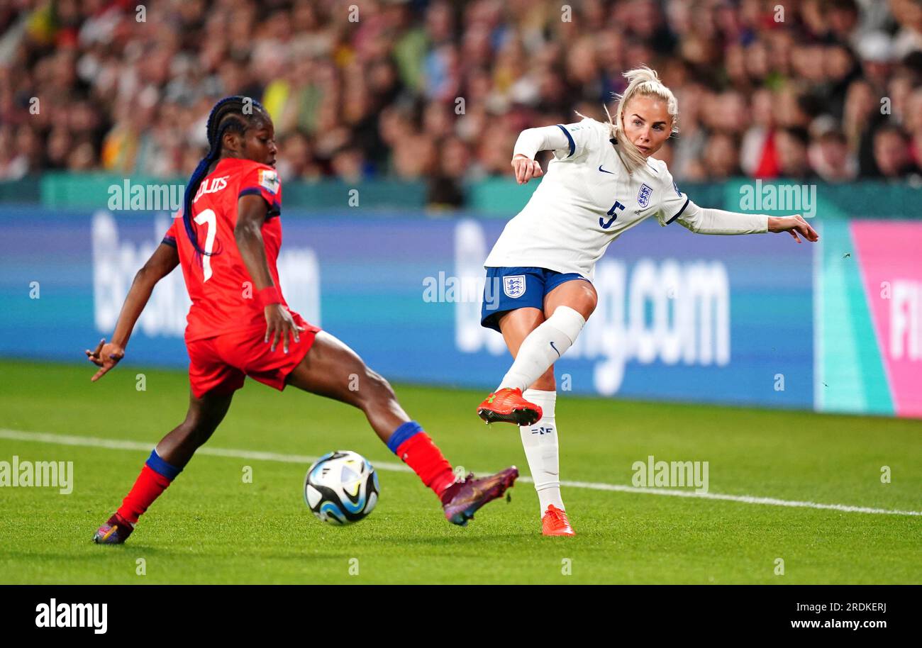 L'Anglais Alex Greenwood (à droite) et l'Haïtien Batcheba Louis se ...