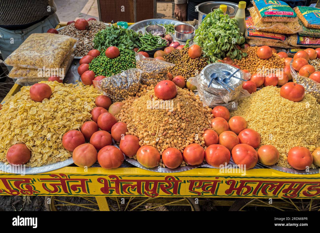 12 23 2014 snacks Chaat assortis tomate, oignon, boue, Chili, poivre ...