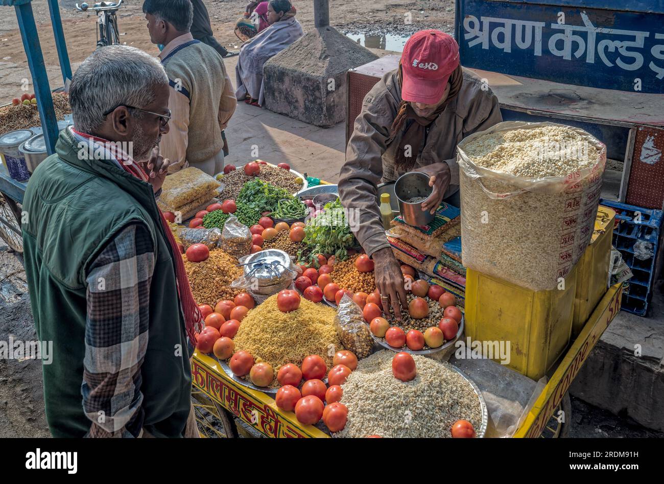 12 23 2014 snacks Chaat assortis tomate, oignon, boue, Chili, poivre ...