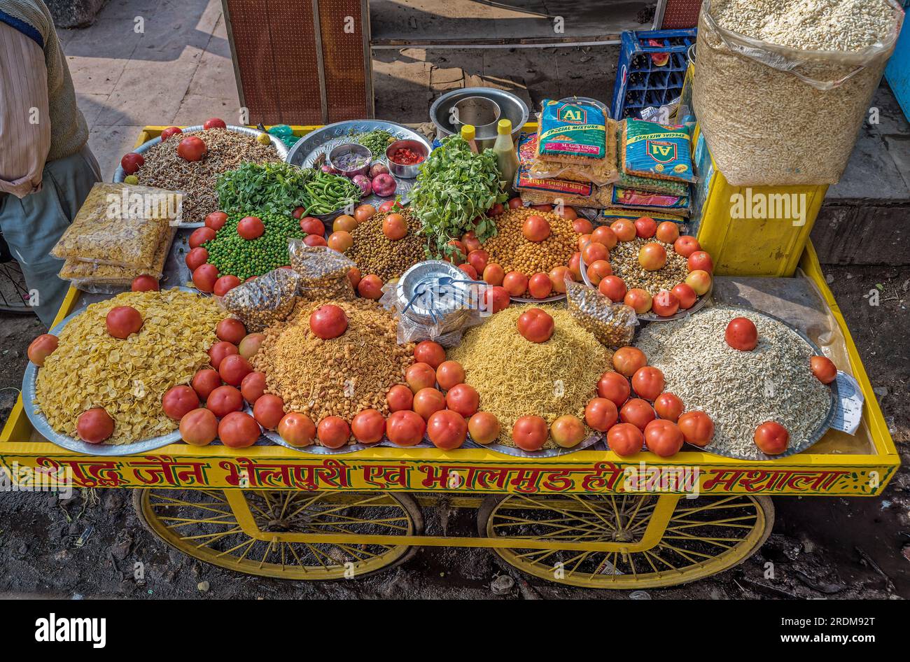 12 23 2014 snacks Chaat assortis tomate, oignon, boue, Chili, poivre ...