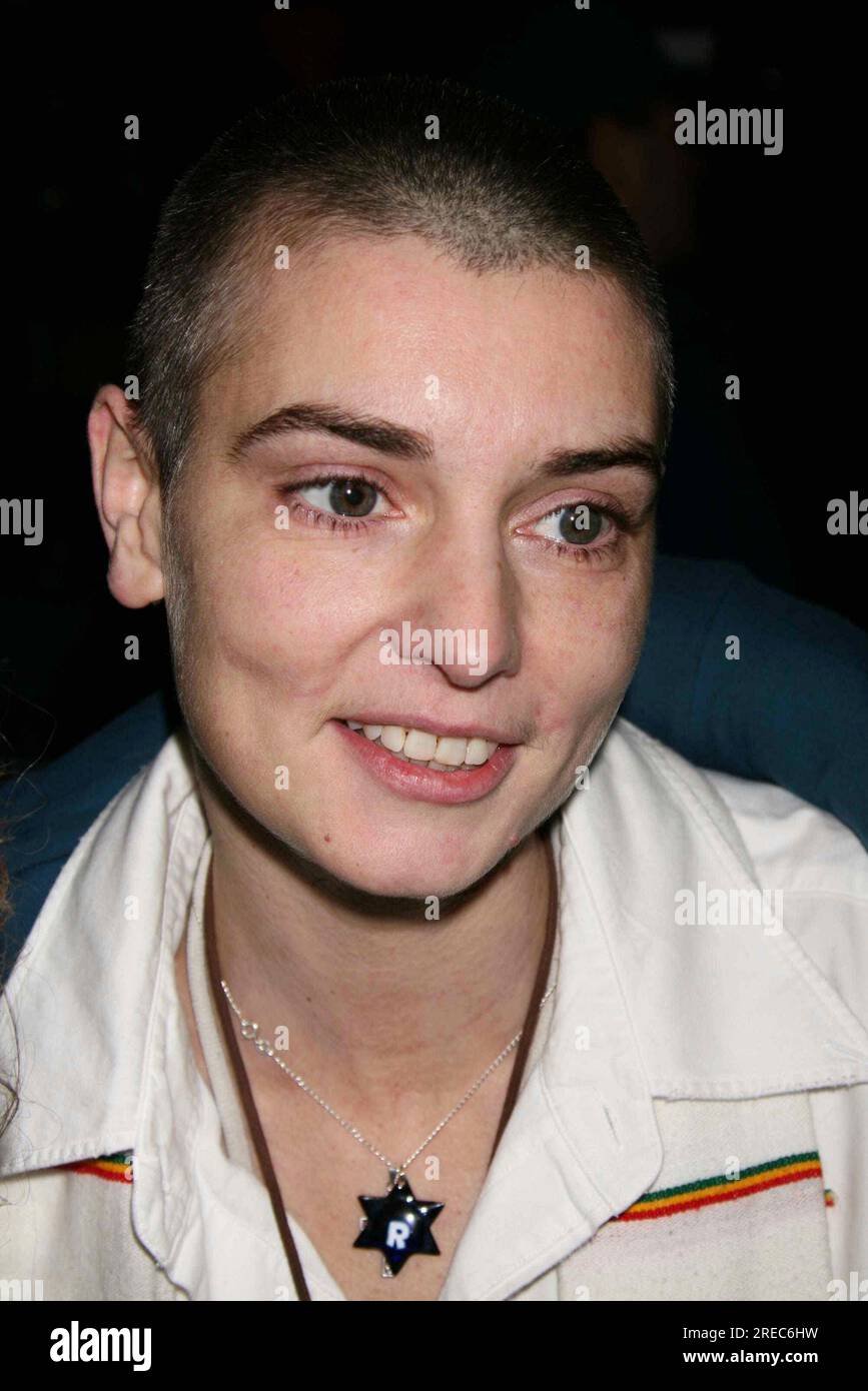 Sinead oconnor and late Banque de photographies et d’images à haute ...