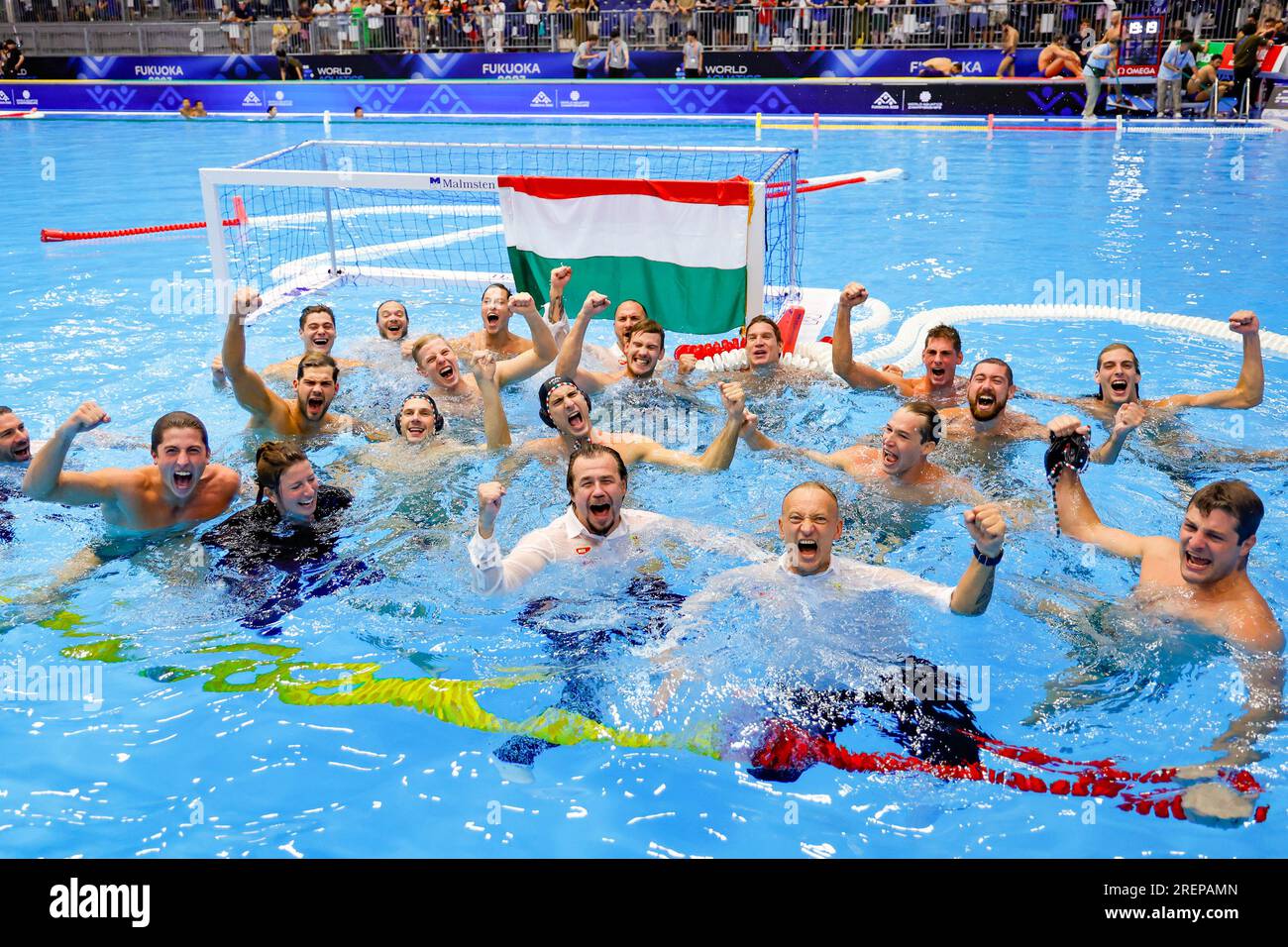 FUKUOKA, JAPON - JUILLET 29 : Champion du monde Hongrie avec Marton ...
