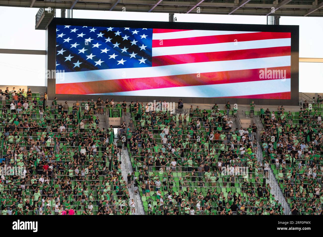 Le drapeau des États-Unis (USA) est affiché électroniquement sur le ...