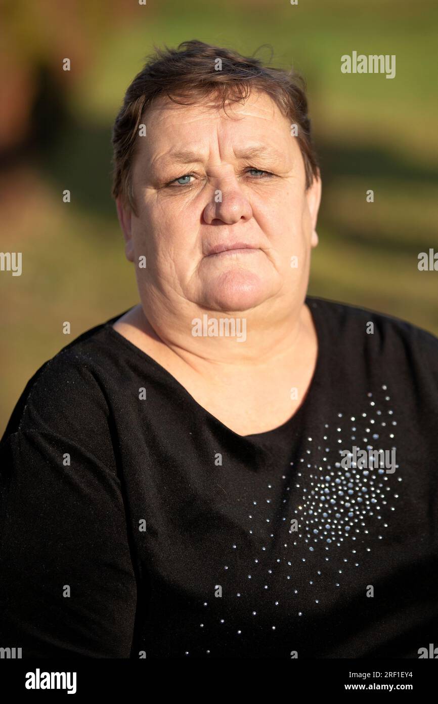 Biélorussie, un village près de la ville. 22 octobre 2021. Photographier les personnes âgées ...