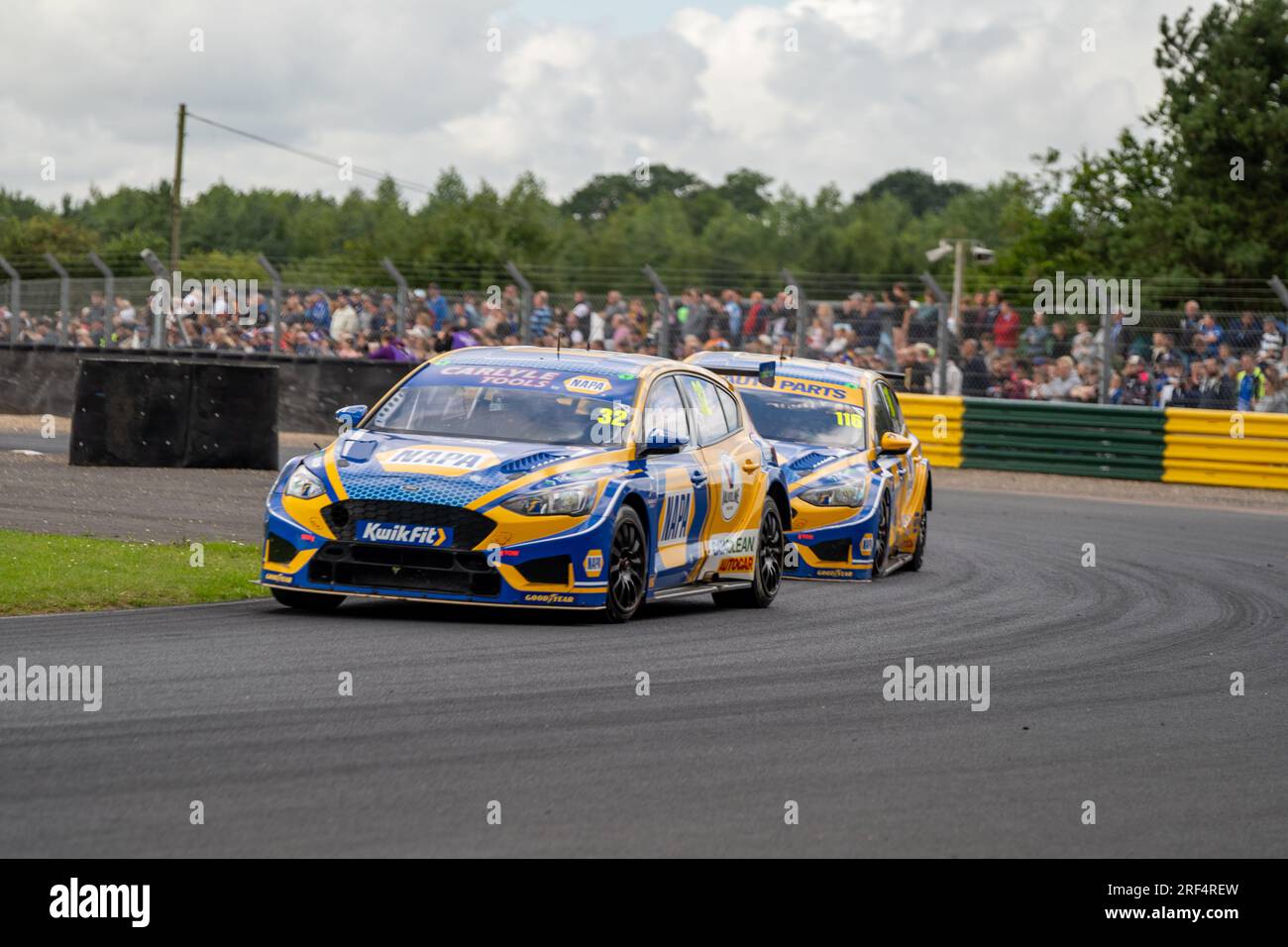 16e manche du British Touring car Championship au Croft circuit ...