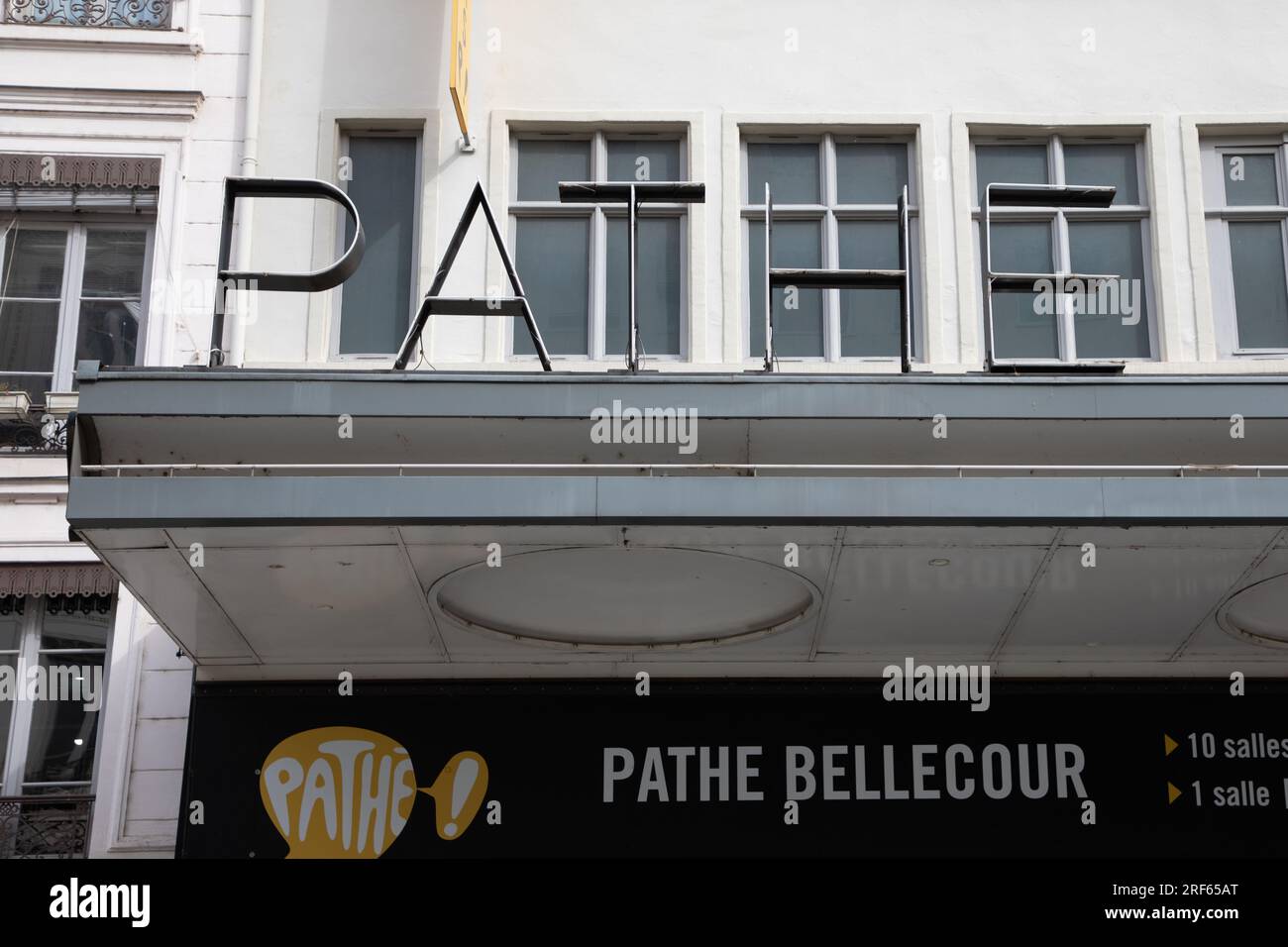 Pathe logo Banque de photographies et d’images à haute résolution - Alamy