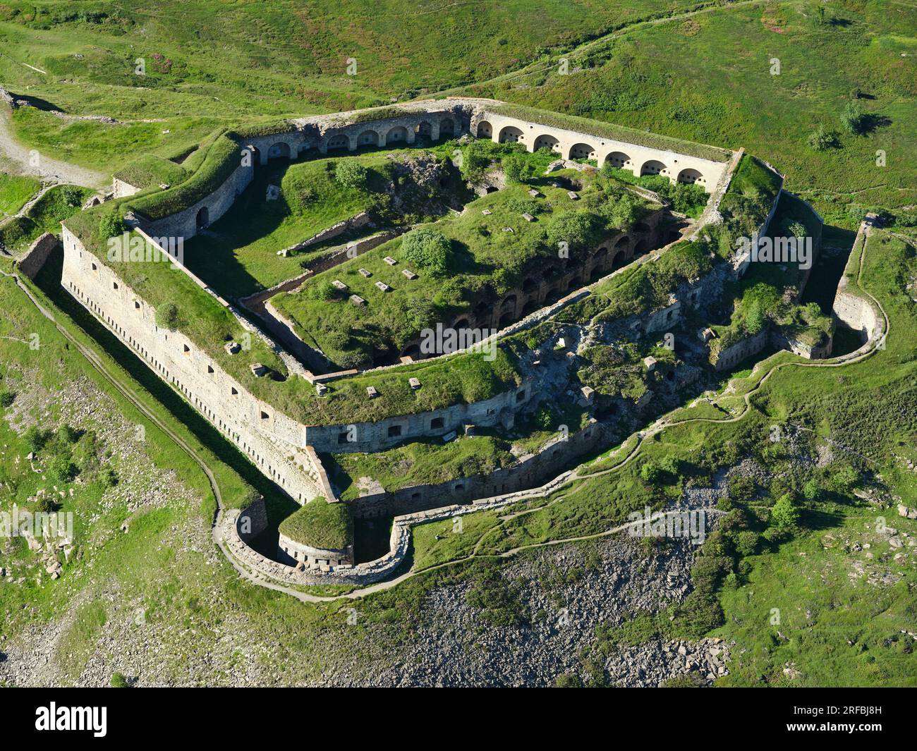 VUE AÉRIENNE. Fort Variselle (à 2118m d'altitude). Construit à la fin ...