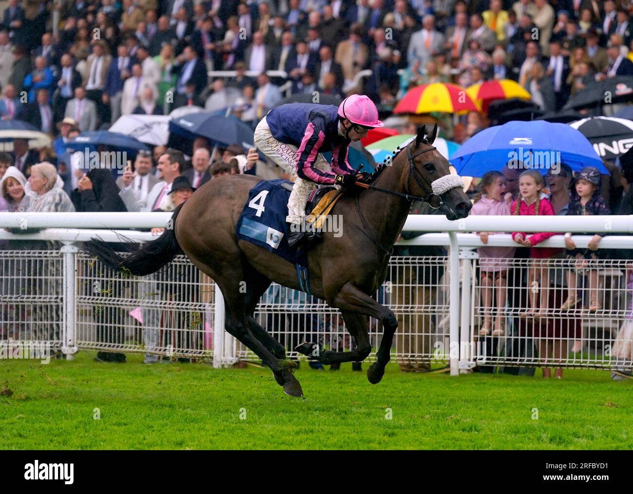 Flora of Bermuda pilotée par le jockey Oisin Murphy remporte les ...
