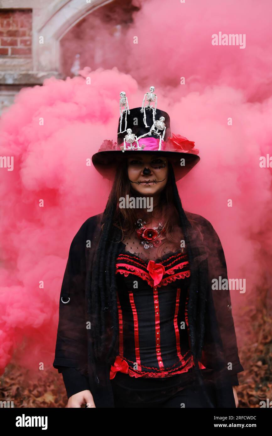 Chapeau de baron rouge Banque de photographies et d’images à haute ...