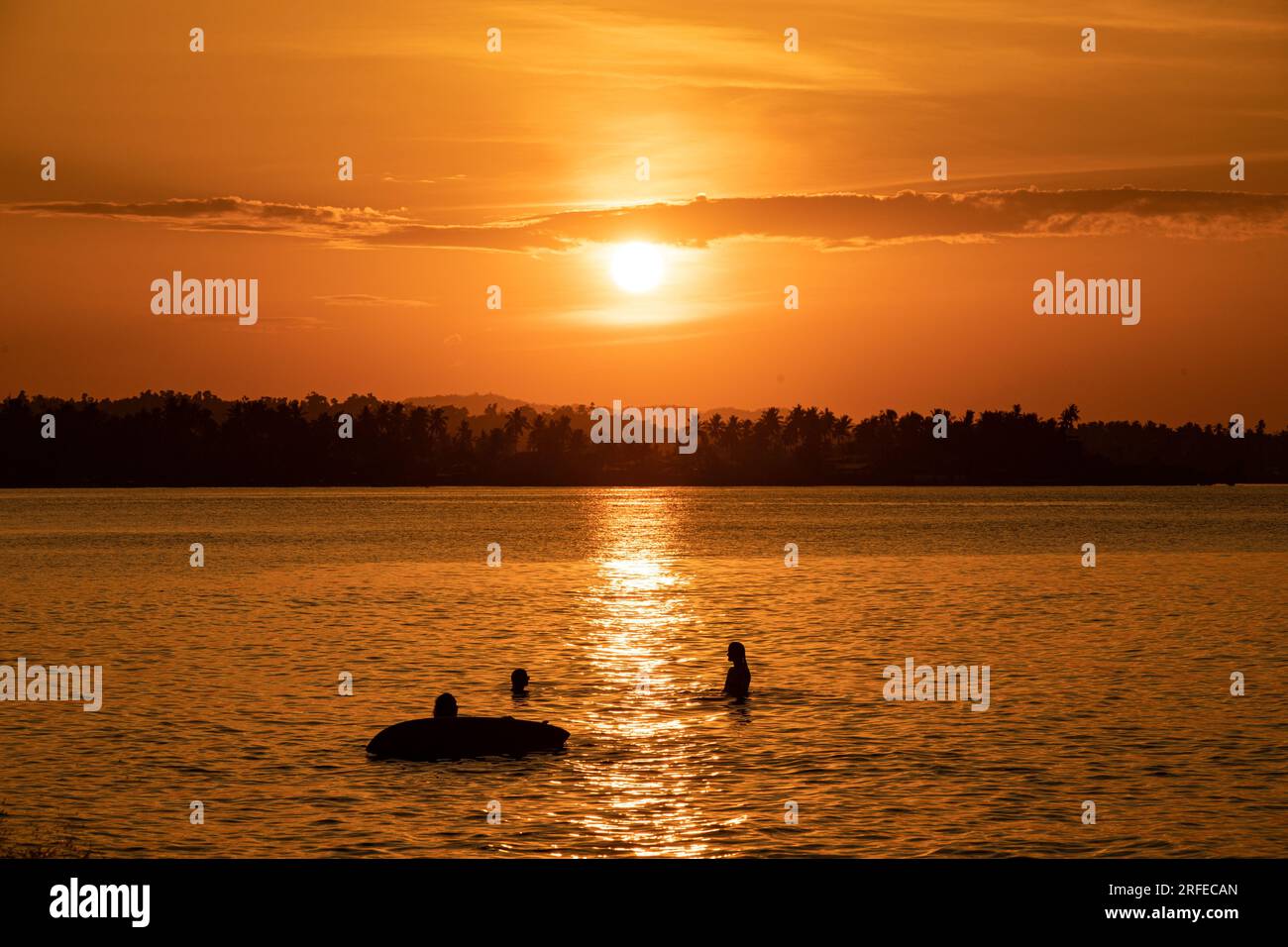 C'est plus amusant aux philippines Banque de photographies et d’images ...