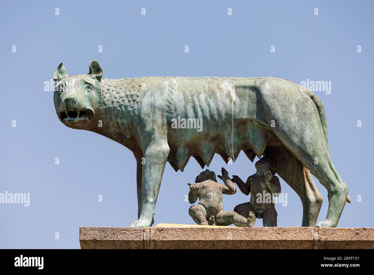 Statue de louve romaine Banque de photographies et d’images à haute ...