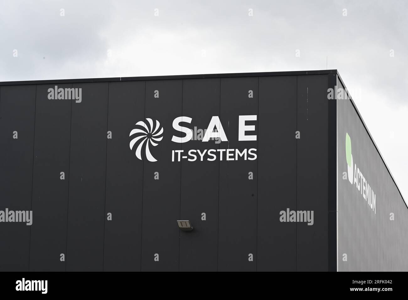 Logo de la technologie sae Banque de photographies et d’images à haute ...