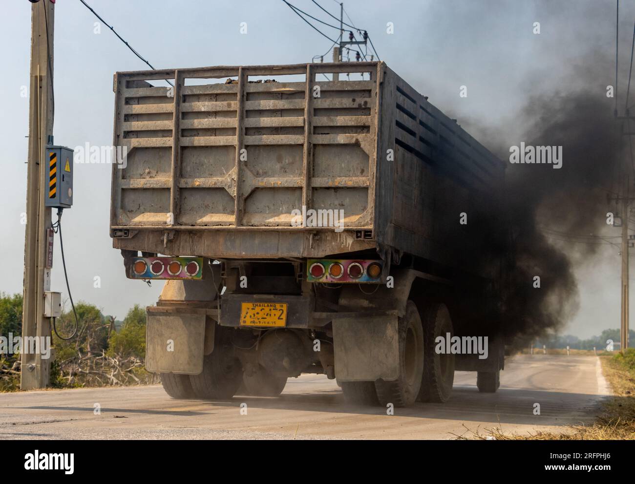 Pollution co2 camion asie Banque de photographies et d’images à haute ...