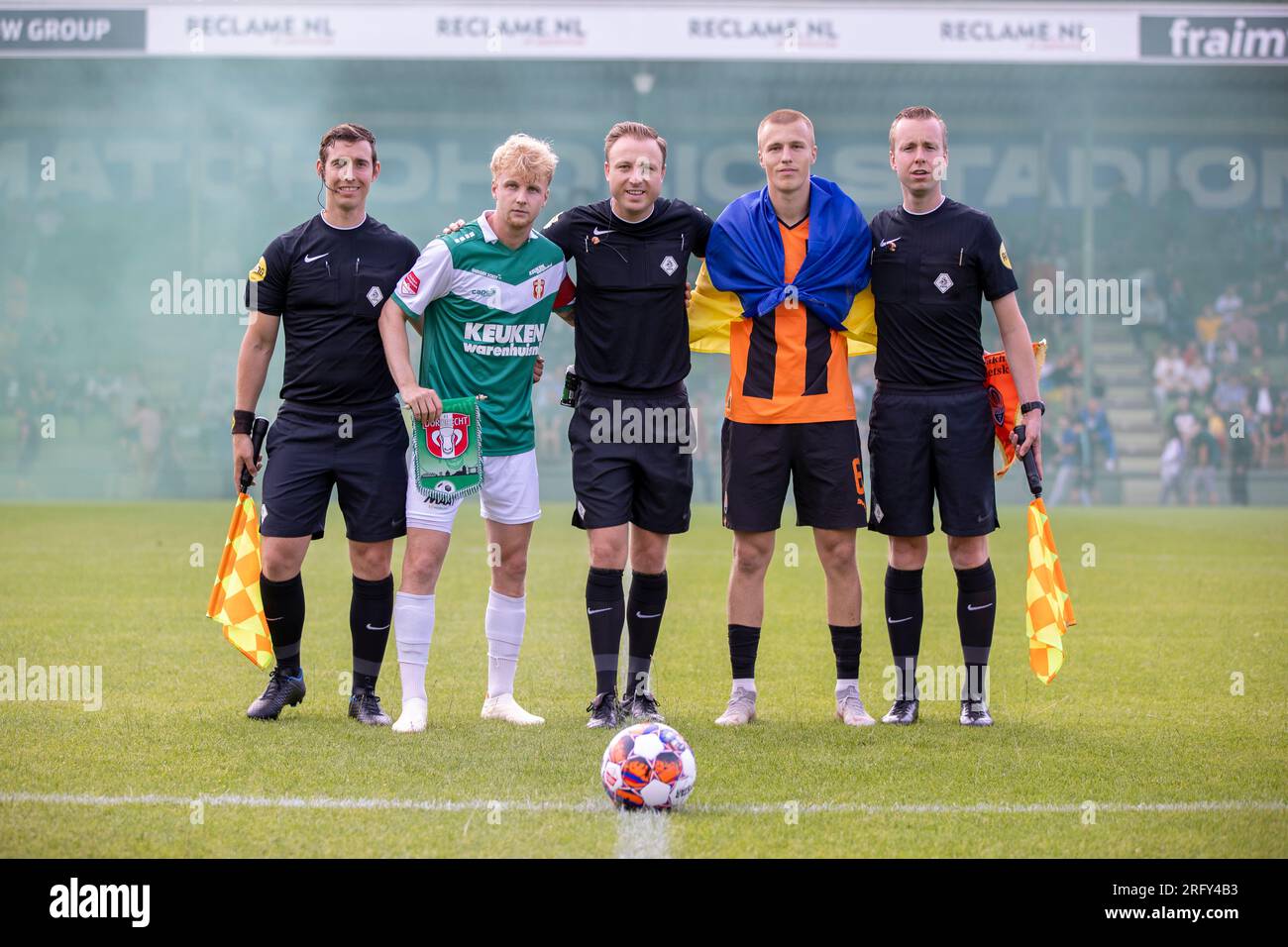 Assistants de stand Banque de photographies et d’images à haute ...